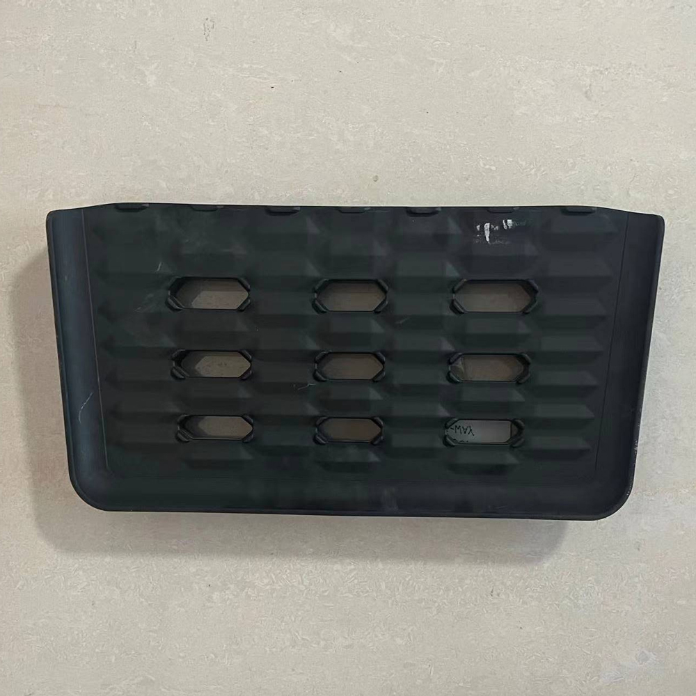 5802314657 5802404304 FOOT STEP RH For IVECO S-WAY Truck Spare Parts ...